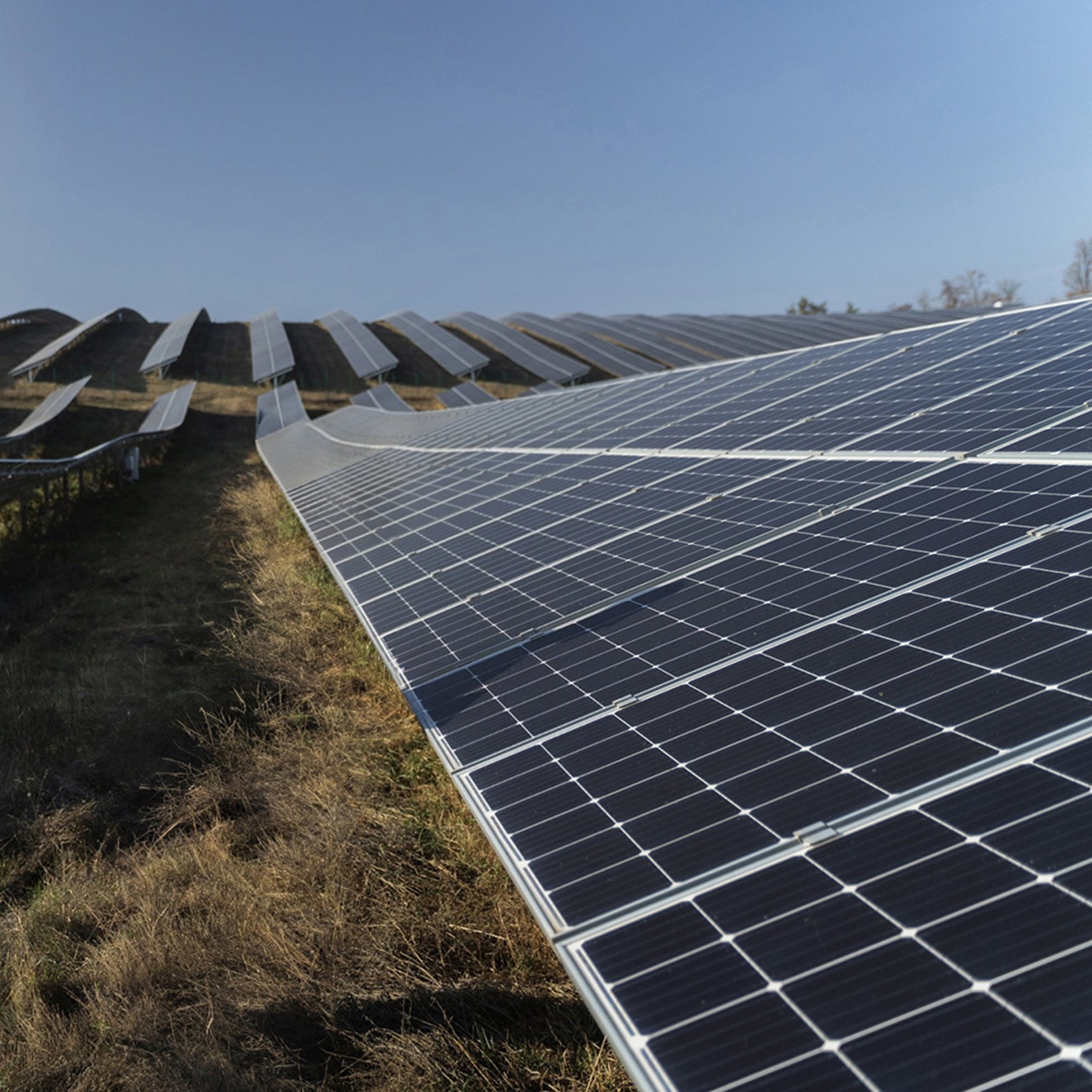 Understanding Solar Panel Efficiency: A Comparative Guide – VTOMAN